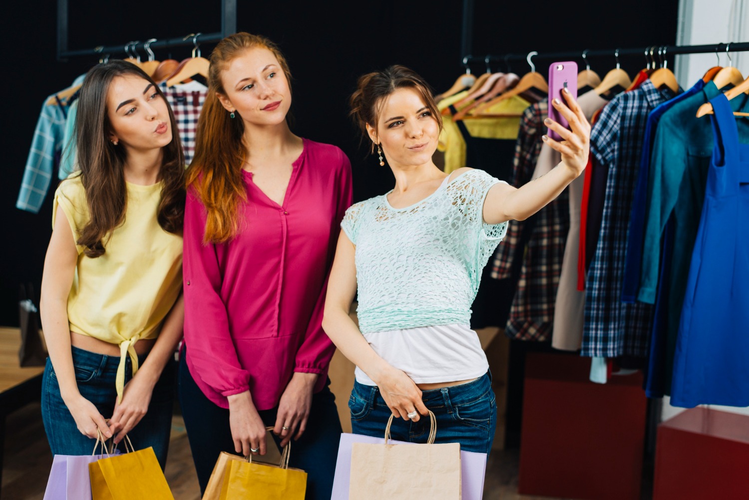 How B2B Fashion Marketplaces Are Revolutionizing Wholesale Scaling ...
